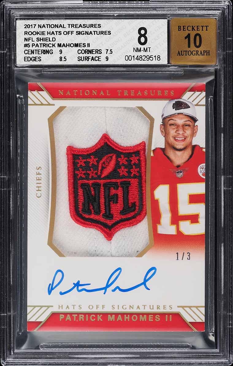 2017 National Treasures Patrick Mahomes II RC NFL SHIELD PATCH AUTO 1/3 ...