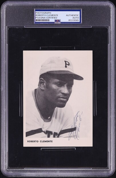 Roberto Clemente Signed Photograph AUTO PSA AUTH on Fanatics Collect
