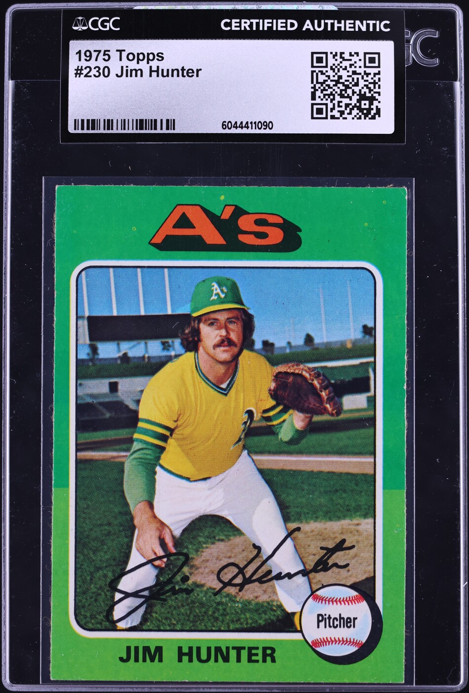 1975 Topps Catfish Hunter #230 CGC AUTH on Fanatics Collect